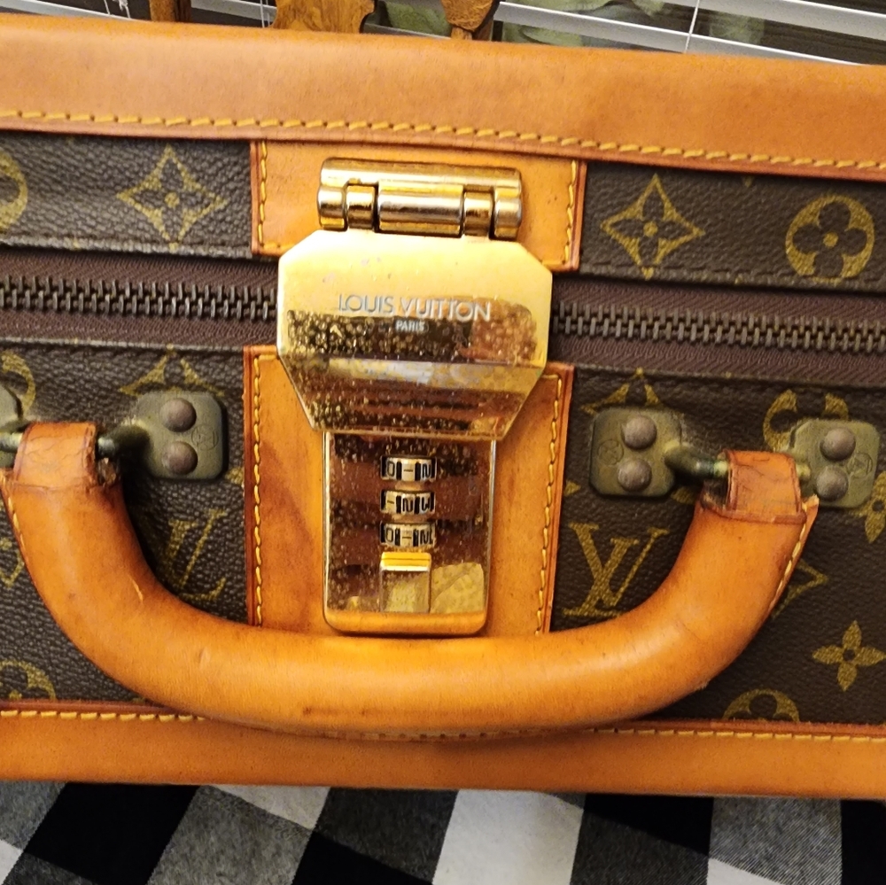 Vintage Louis Vuitton Stratos 80s Suitcase - Gem